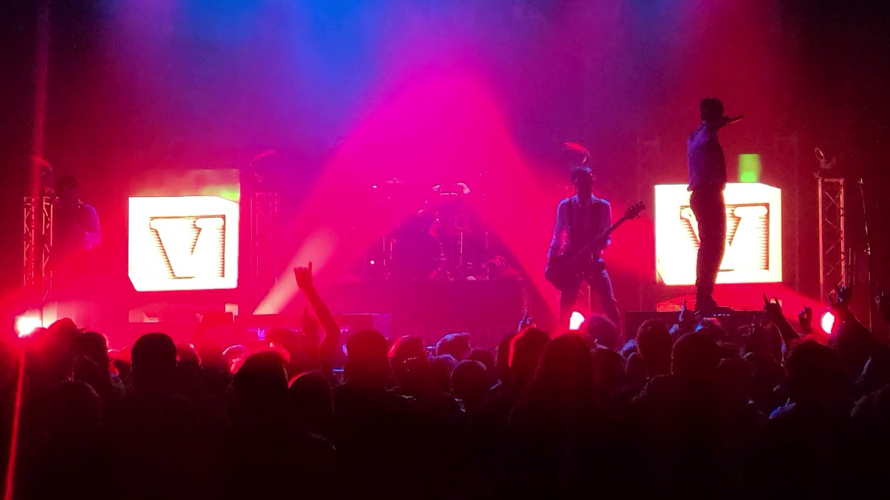Ice Nine Kills - Assault and Batteries - YouTube