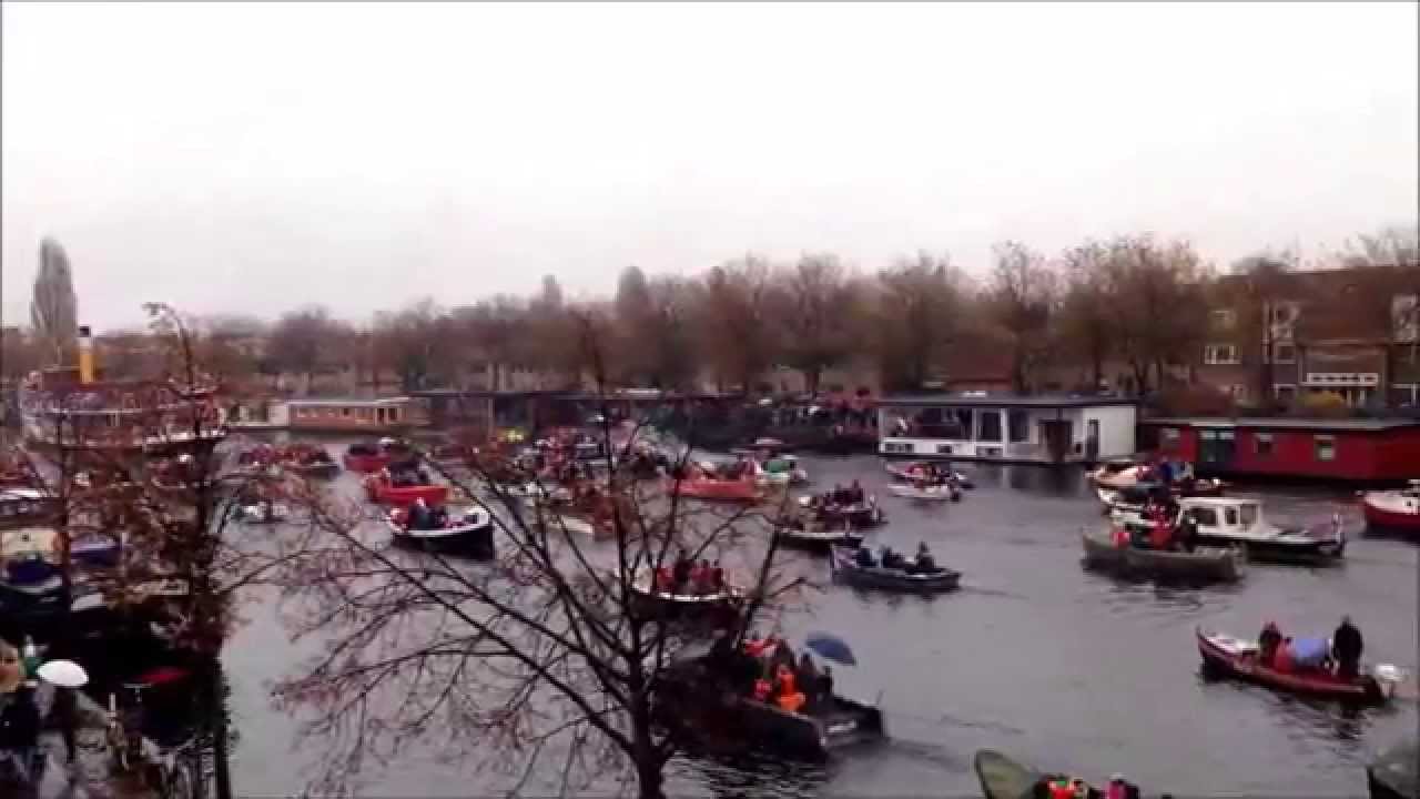 Intocht Sinterklaas Haarlem 2014 met Pakjesboot 13 - YouTube