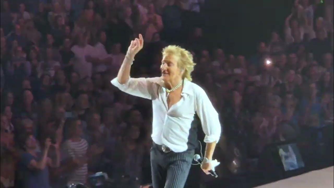 Rod Stewart: Young Turks | Live in Hamburg, 20.6.2024 - YouTube