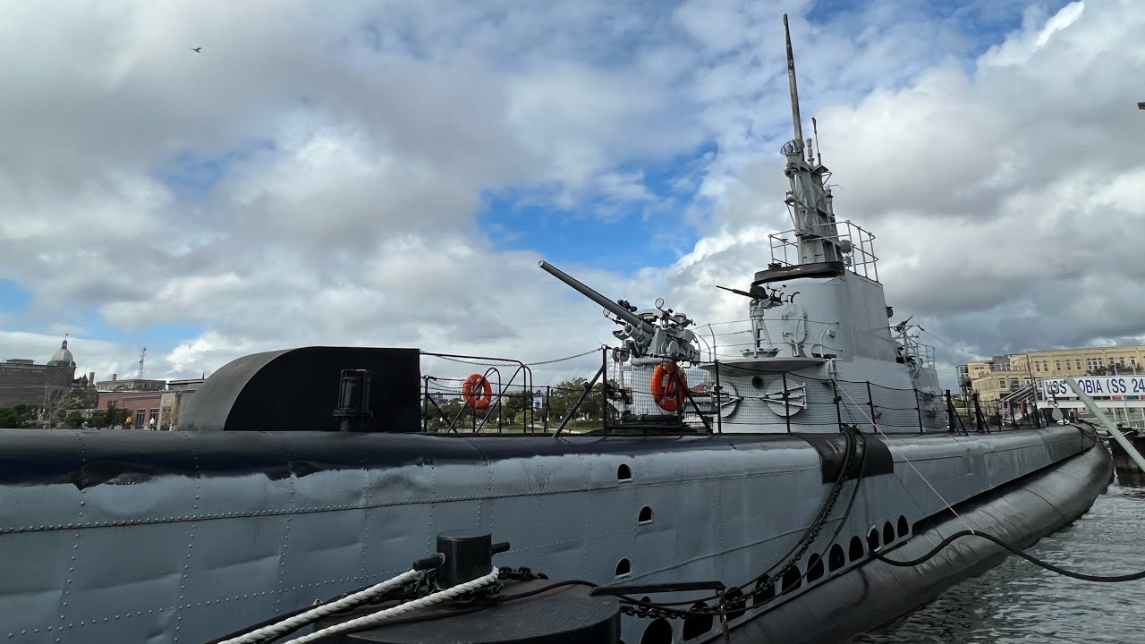 Wisconsin Maritime Museum & USS COBIA (SS 245) - YouTube