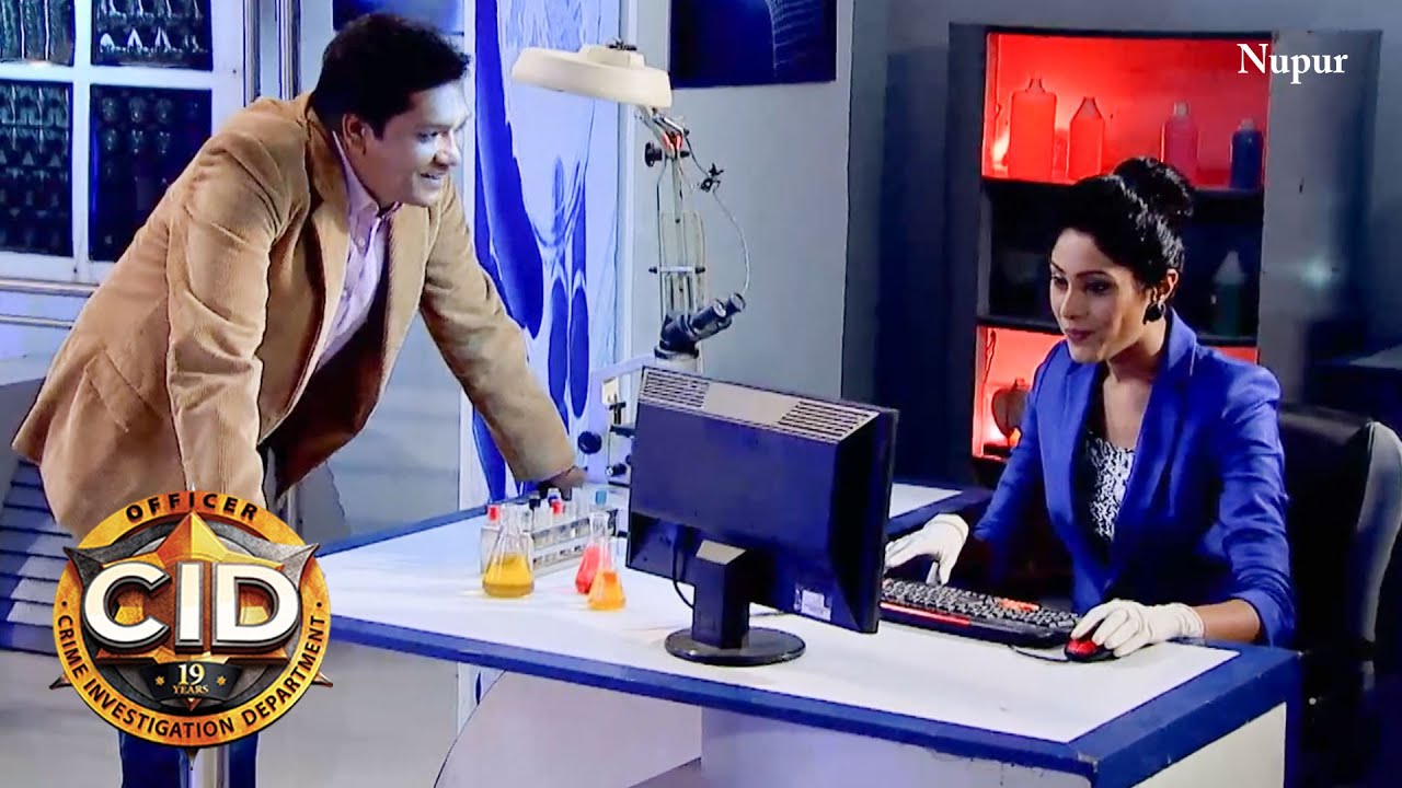 Abhijeet फिर पहुँच गया Dr Tarika की Lab में बातें करने | CID I CID New ...