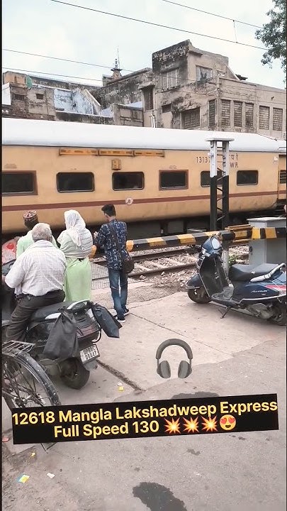 12618 Mangla Lakshadweep Express full speed 130 💥💥 - YouTube