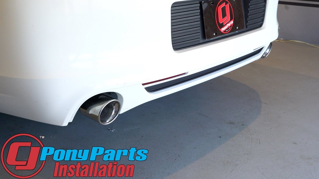 MagnaFlow Race Series Axle-Back Exhaust VS Stock on a 2013 V6 Mustang ...