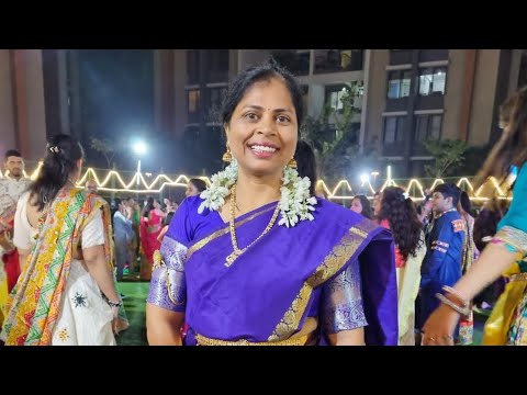 Enjoying Navaratri Garaba with friends 2023 #garaba #garabadance - YouTube
