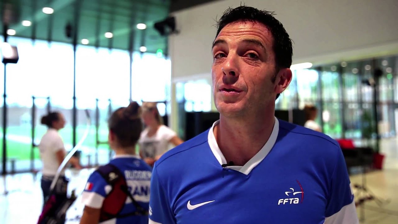 LES JEUX, UNE AVENTURE LAURA RUGGIERI - YouTube