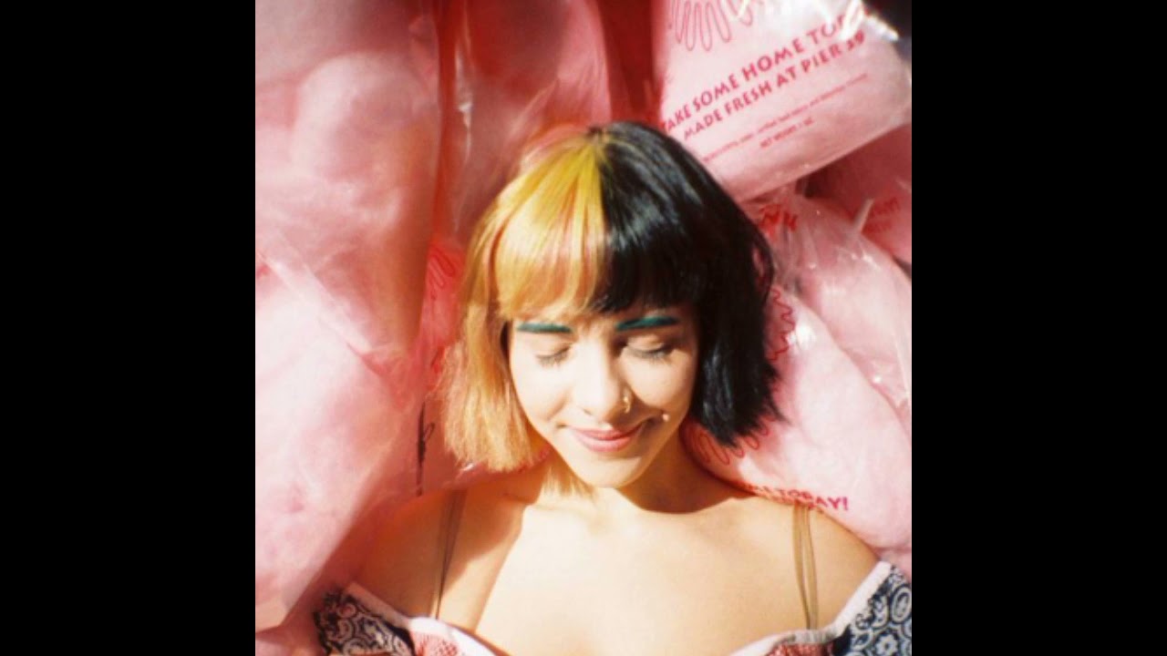 Melanie Martinez - Gold Diggin Love [Studio Version] - YouTube