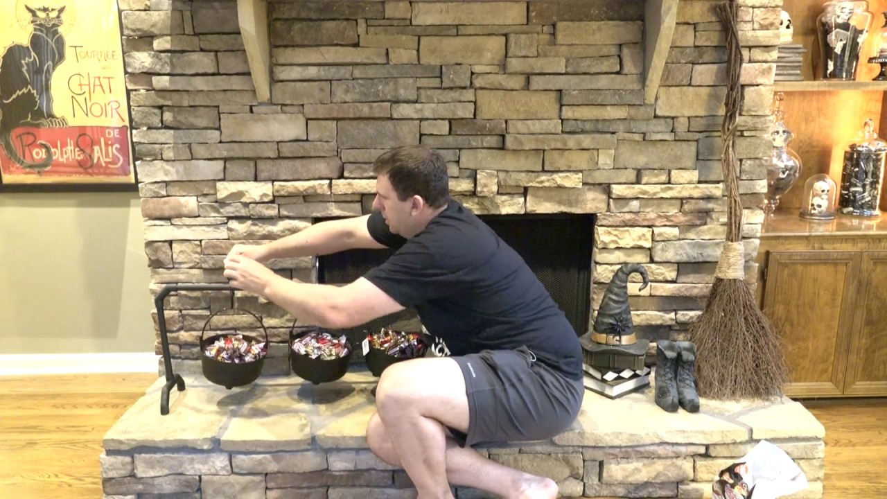 DIY Halloween Witch’s Cauldron Stand / Hanger. - YouTube