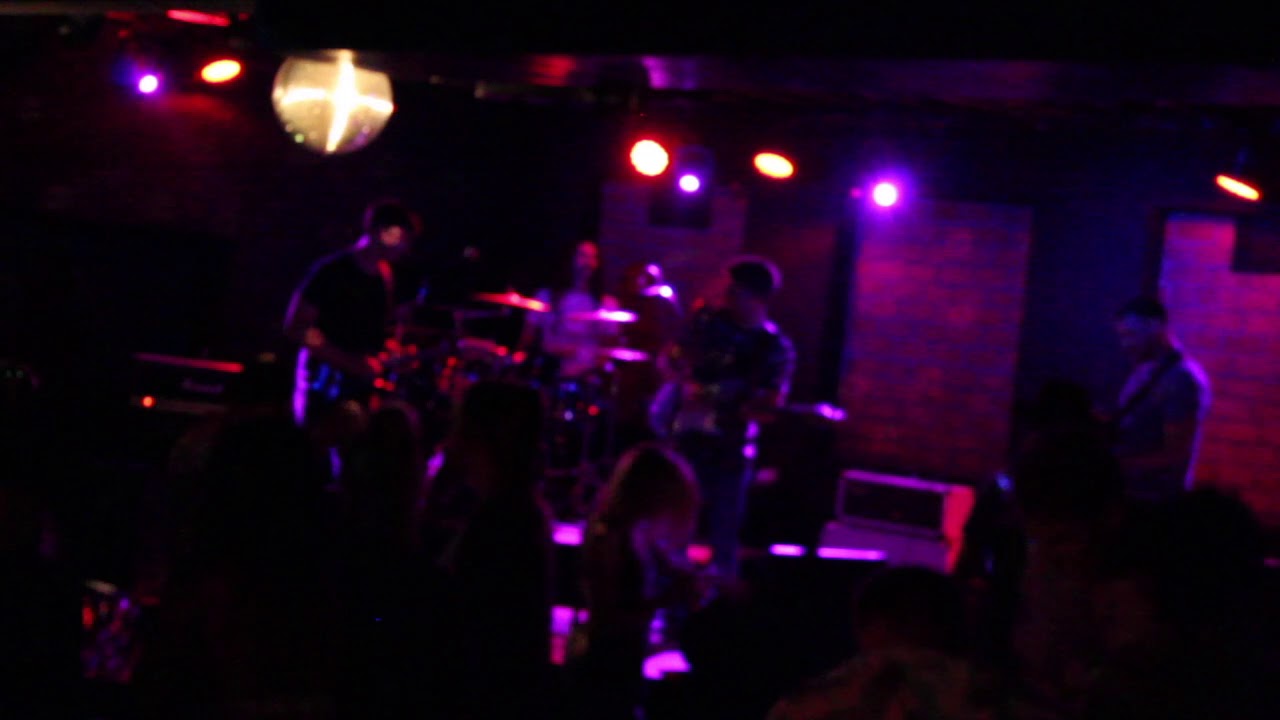 Eleventy Six (Jam) - Live at Winstons - YouTube