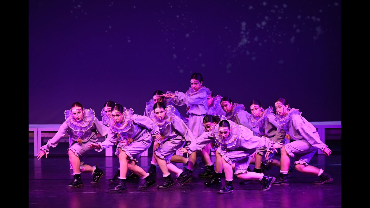 Show THE GREATEST SHOWMAN - PIERROT - YouTube