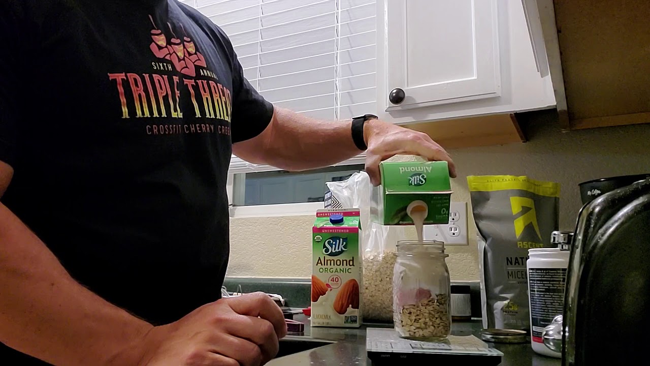 Overnight oats with casein - YouTube