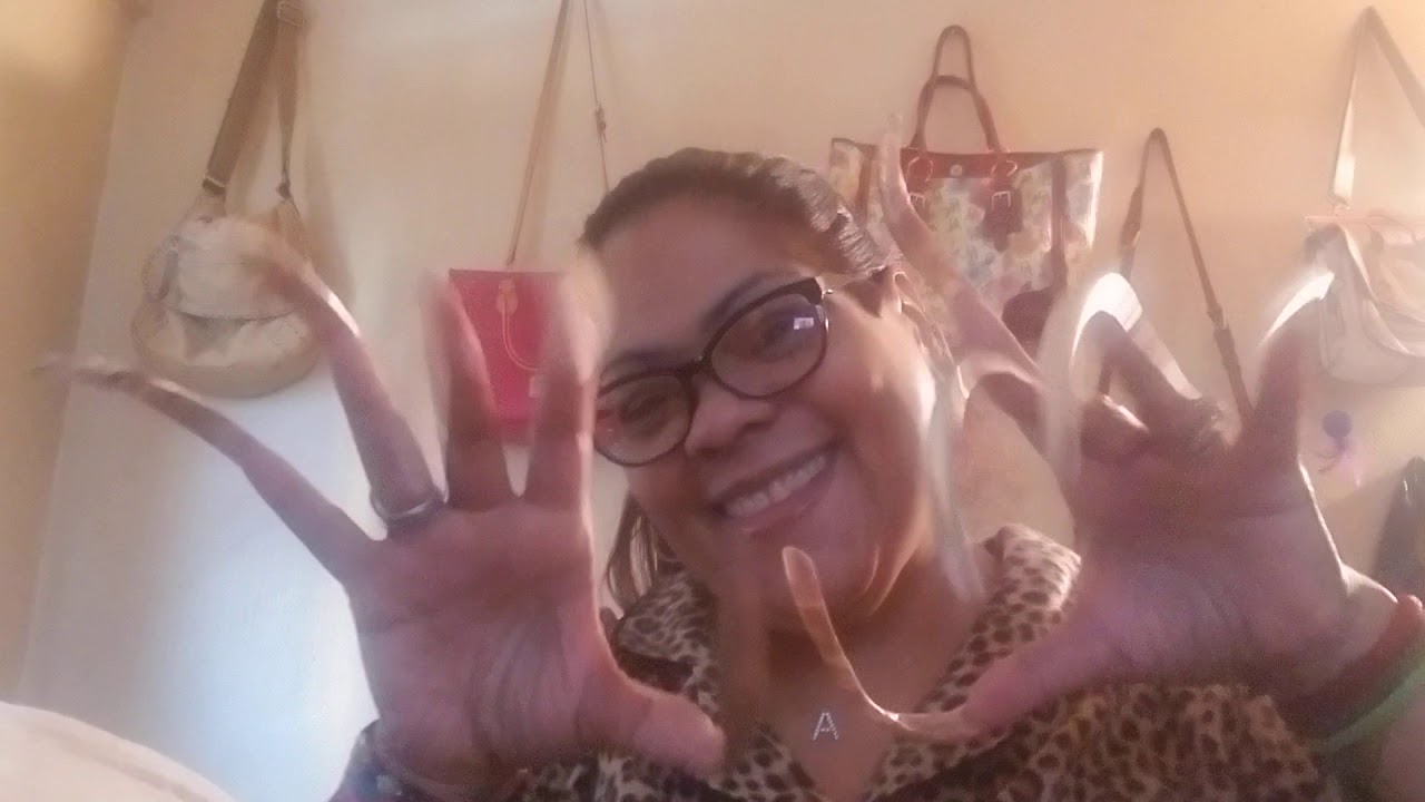 Pt3 of 3 of me polishing my 6 inch nails gold - YouTube