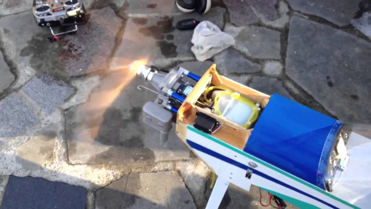 DLE-30 first start - YouTube