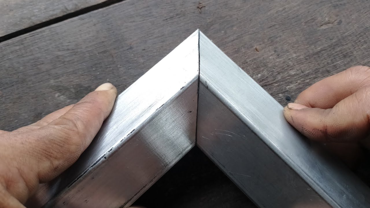 square bar cutting trick - YouTube
