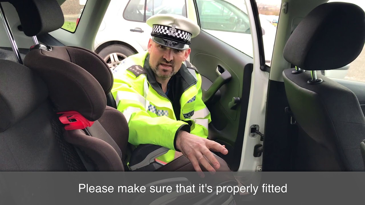Correctly restraining a child in a car - YouTube