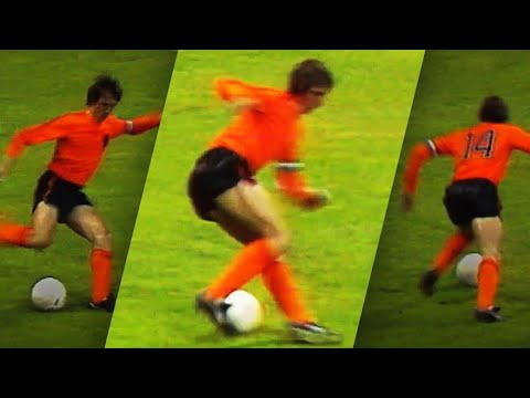 The Art of the Cruyff Turn - YouTube