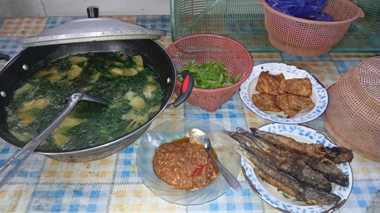 MASAK SAYUR MENIR, BOTOK URANG LELE GORENG - YouTube
