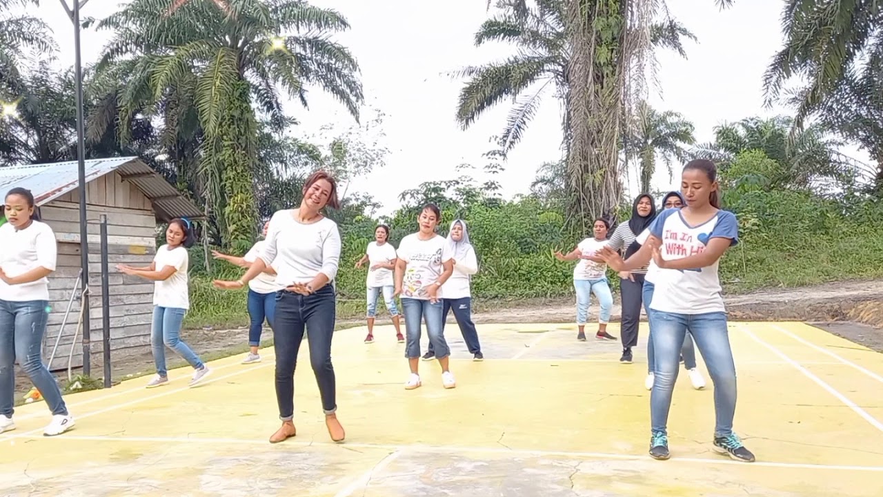 Easy Mas Macarena/ line dance / choreo Ira Barie - YouTube