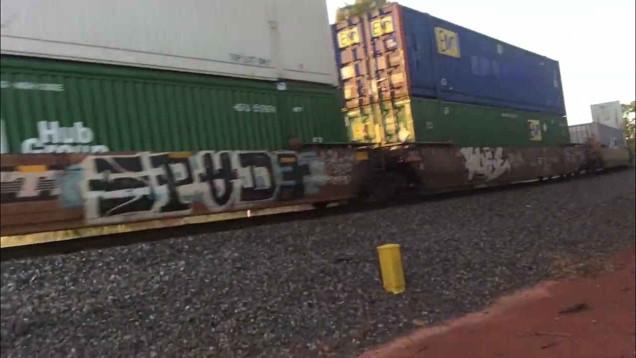 Ns train with a nice k5hl horn leads intermodal train - YouTube