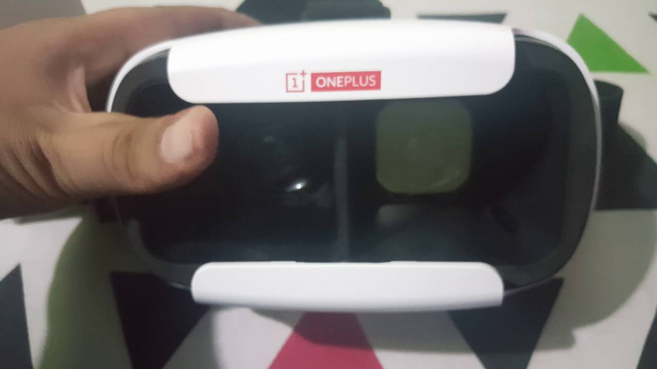 One Plus Vr Headset Unboxing + Hands on - YouTube