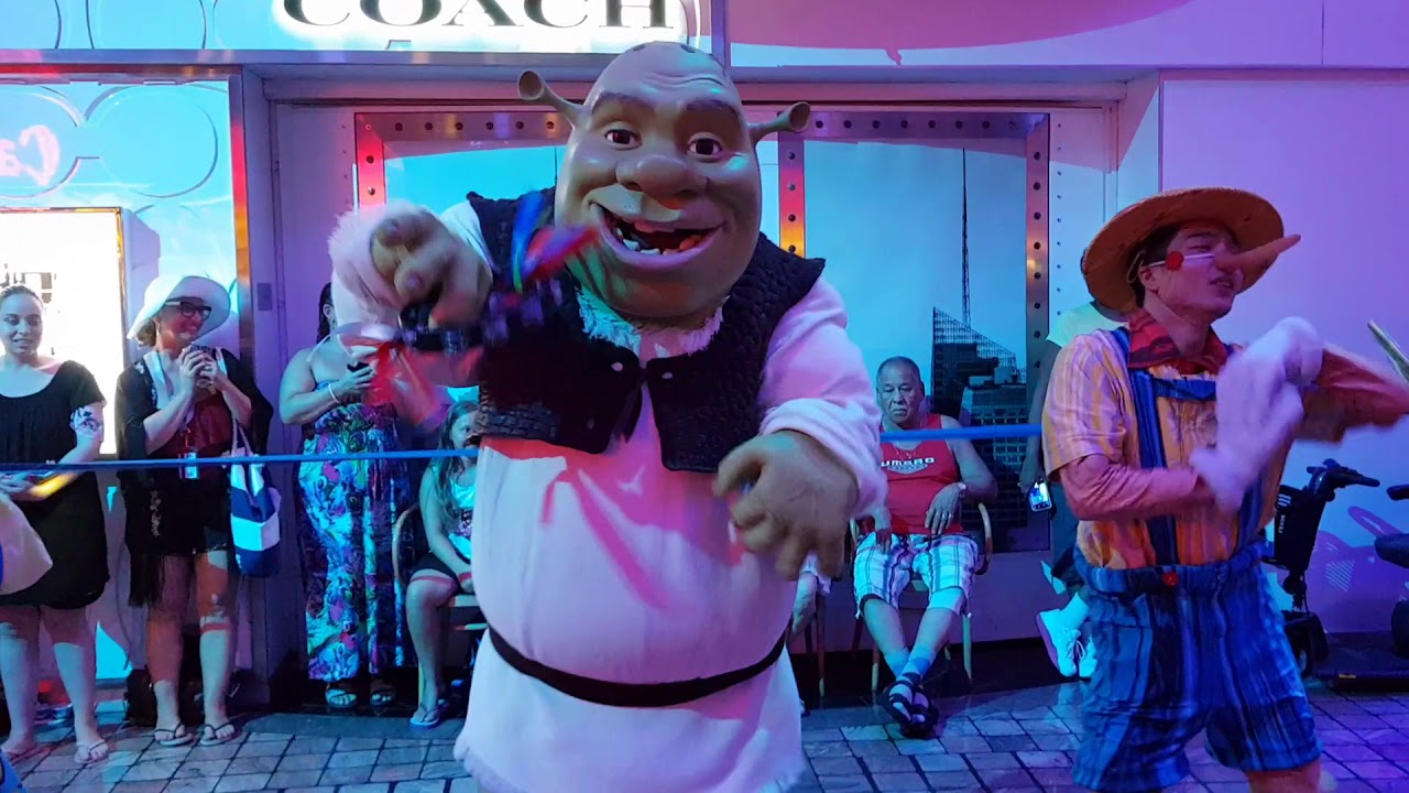 Royal Caribbean Voyager of the Seas Dreamworks Parade Party - YouTube