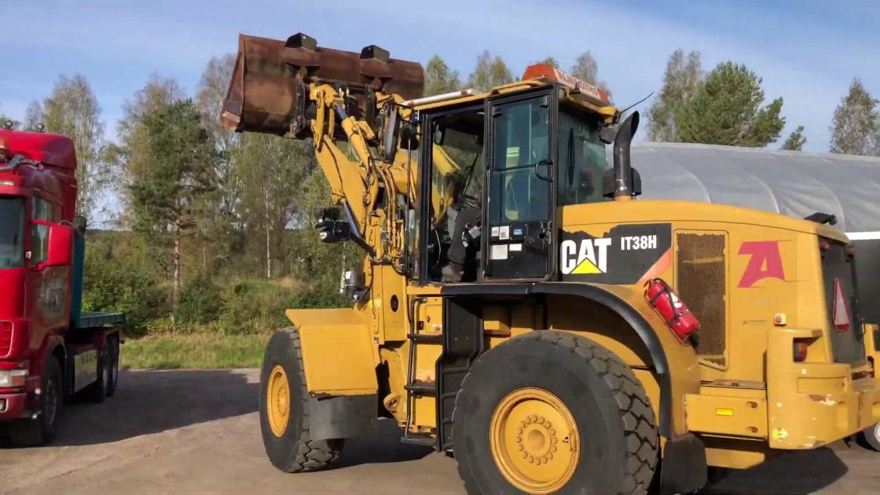 Köp Latsmaskin Catepillar IT38H på Klaravik.se - YouTube