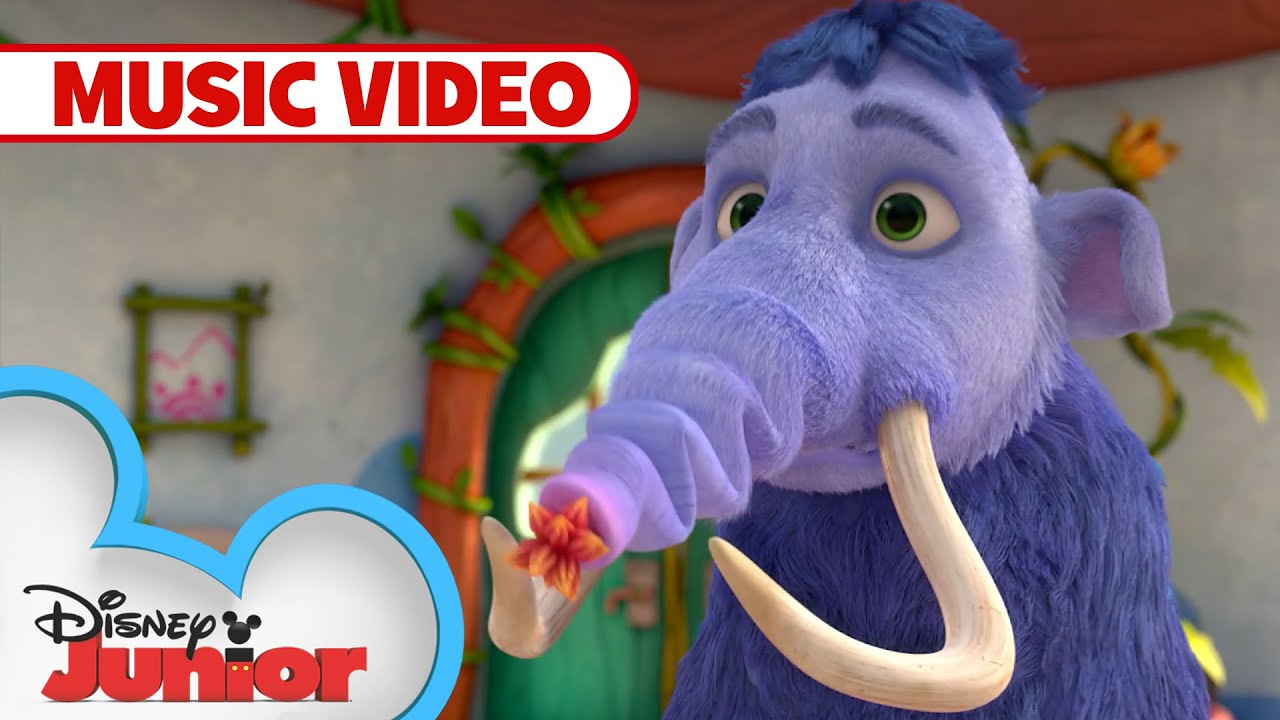 Snurfy Murphy | Eureka! | @disneyjr - YouTube