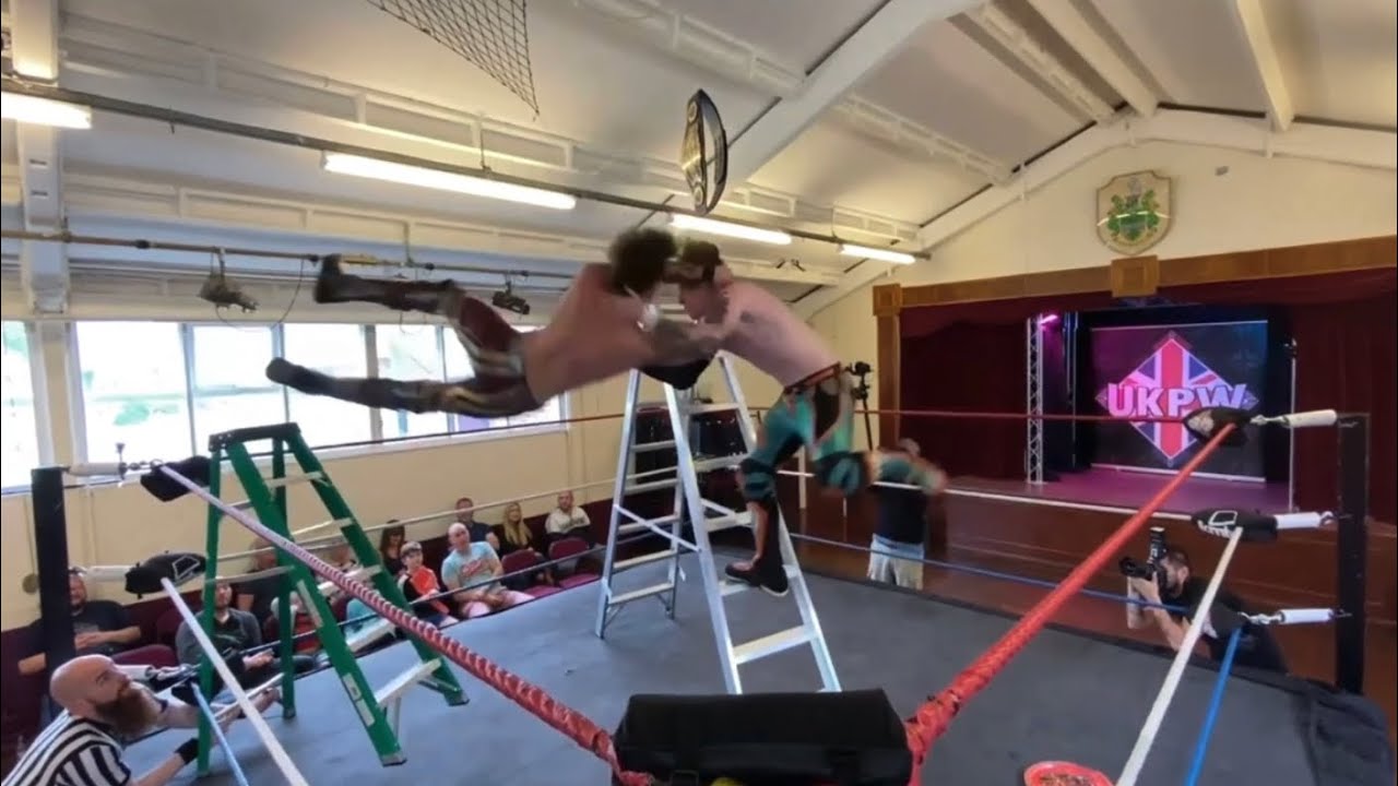 Crazy LADDER MATCH highlights! - YouTube