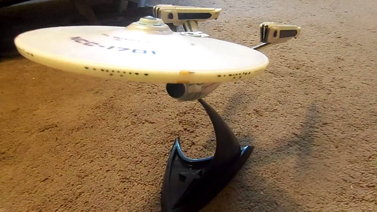 Diamond Select Star Trek II: The Wrath Of Khan USS Enterprise NCC-1701 ...