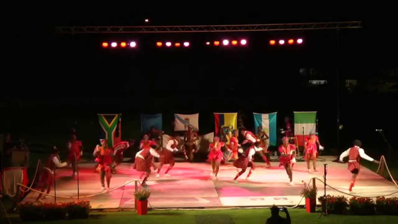 South African folk dance: Sepedi - YouTube