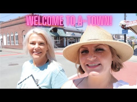 Mona & Shawntel talk about loving Arlington, WA as a home town. - YouTube