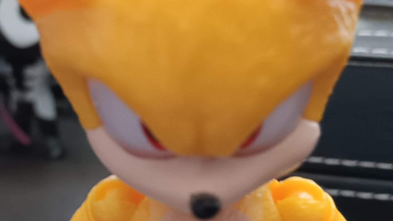 TAILS WHAT ARE YOU WATCHING - YouTube