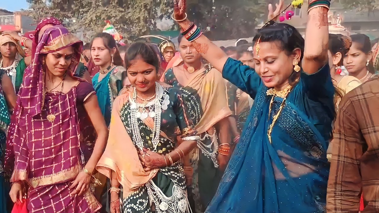 Adivasi dholiya mandal डांस वीडियो झरकली फुलमाल अलीराजपुर झाबुआ 2022 ...