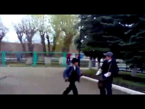 Pupils fight! - YouTube