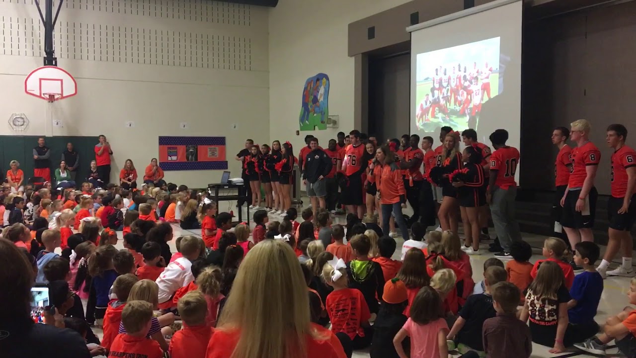 Grove Gator Song 2017-18 - YouTube