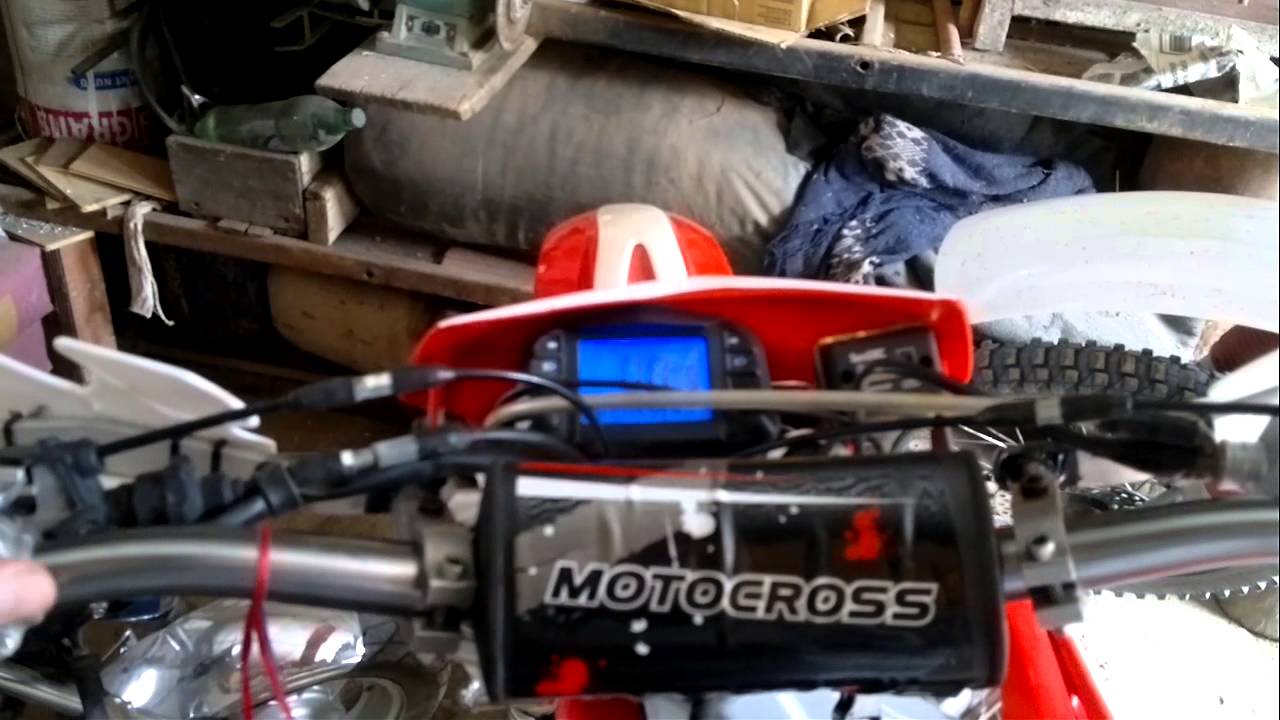 GRF 250 x guerrero, bujia nueva CR8E japon. - YouTube