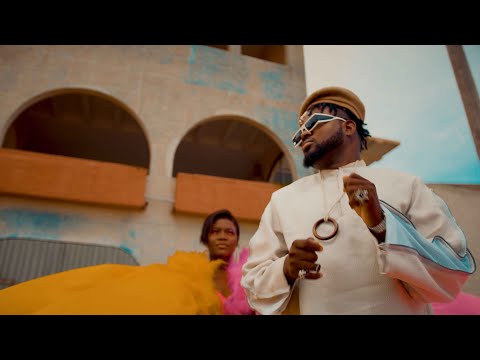 Maxfire - Dans la Chambre - Clip officiel