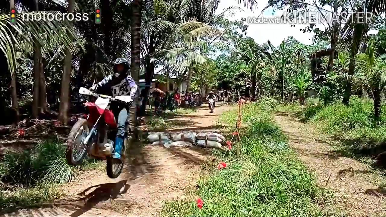 moto enduro XRM Underbone VS TMX Pantra @justine alaba - YouTube