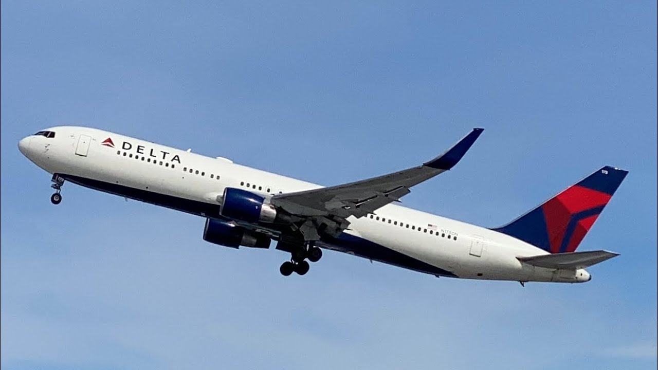 Delta Air Lines | Boeing 767-332(ER) | MSP-HNL | N178DN | DL435 | 3/18 ...