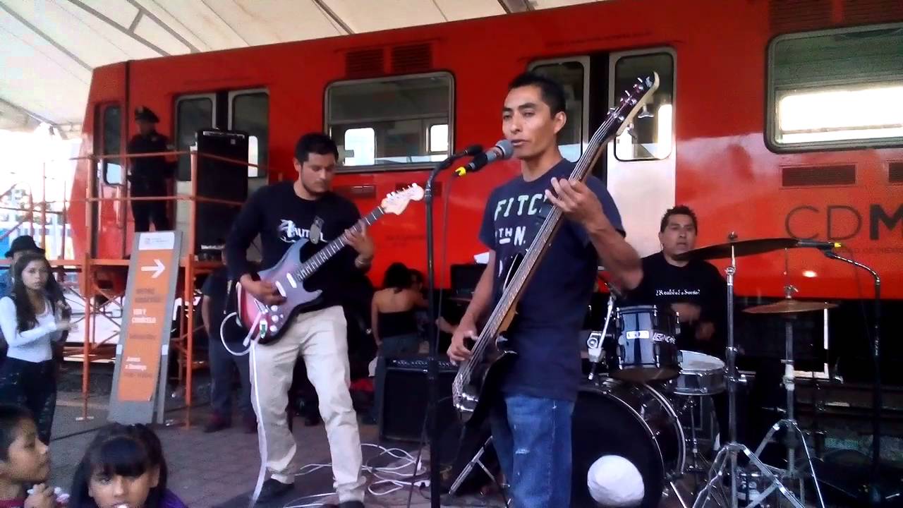 AMITIEL VUELVE. En la explanada san lazáro - YouTube