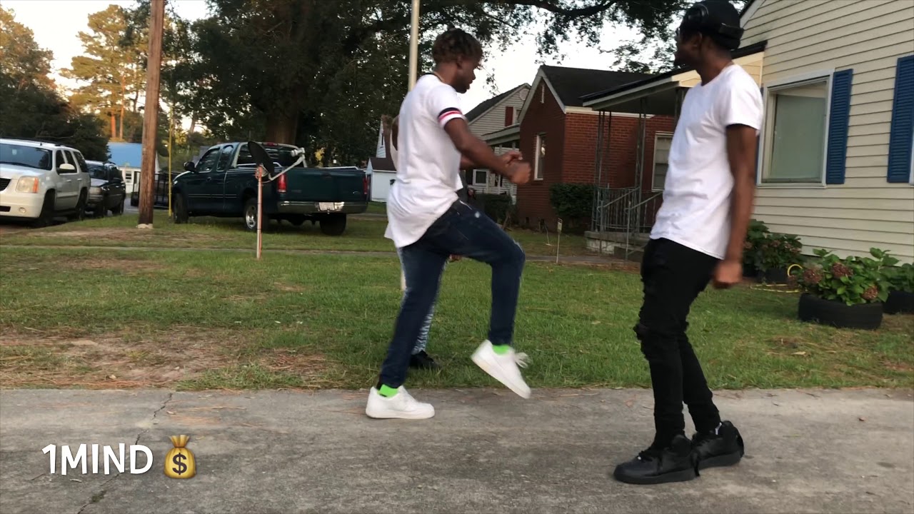 Chance The Rapper-Hot Shower Ft. Madeintyo, DaBaby - YouTube