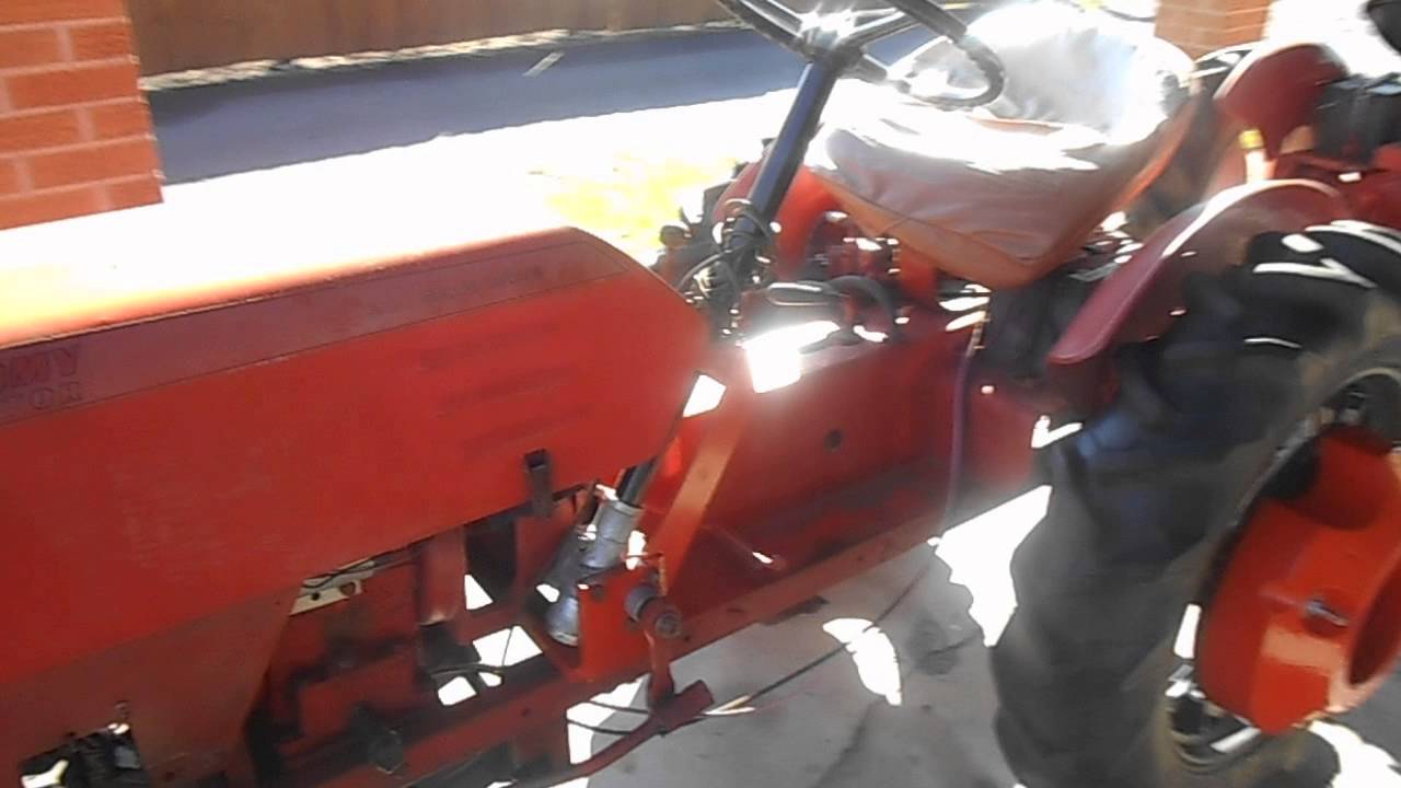 1614 Power King Tractors Mtn City Tn - YouTube