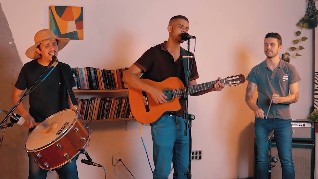 Sorri sou rei - Natiruts (cover trio Tá em casa) - YouTube