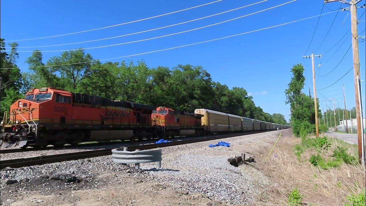 BNSF 6205 leads a westbound autorack train on the KC District at Arlington Ave #1 in Birmingham ...