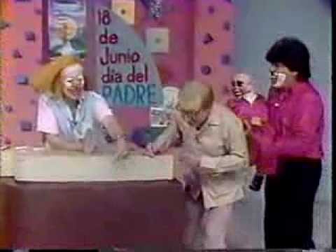 El payaso Pipo Pilocho Duglin y Tito rutina comica - YouTube