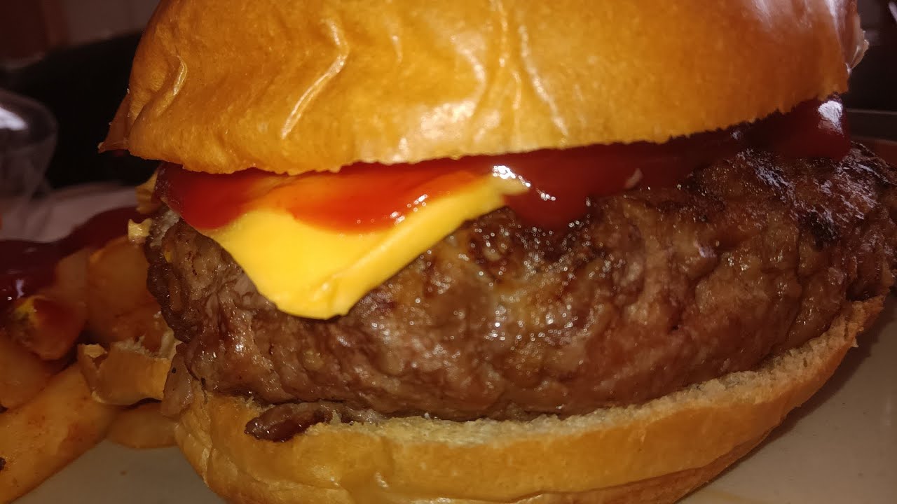 Juicy Half Pound Thick Burgers🤤 3 in 1 recipe - YouTube