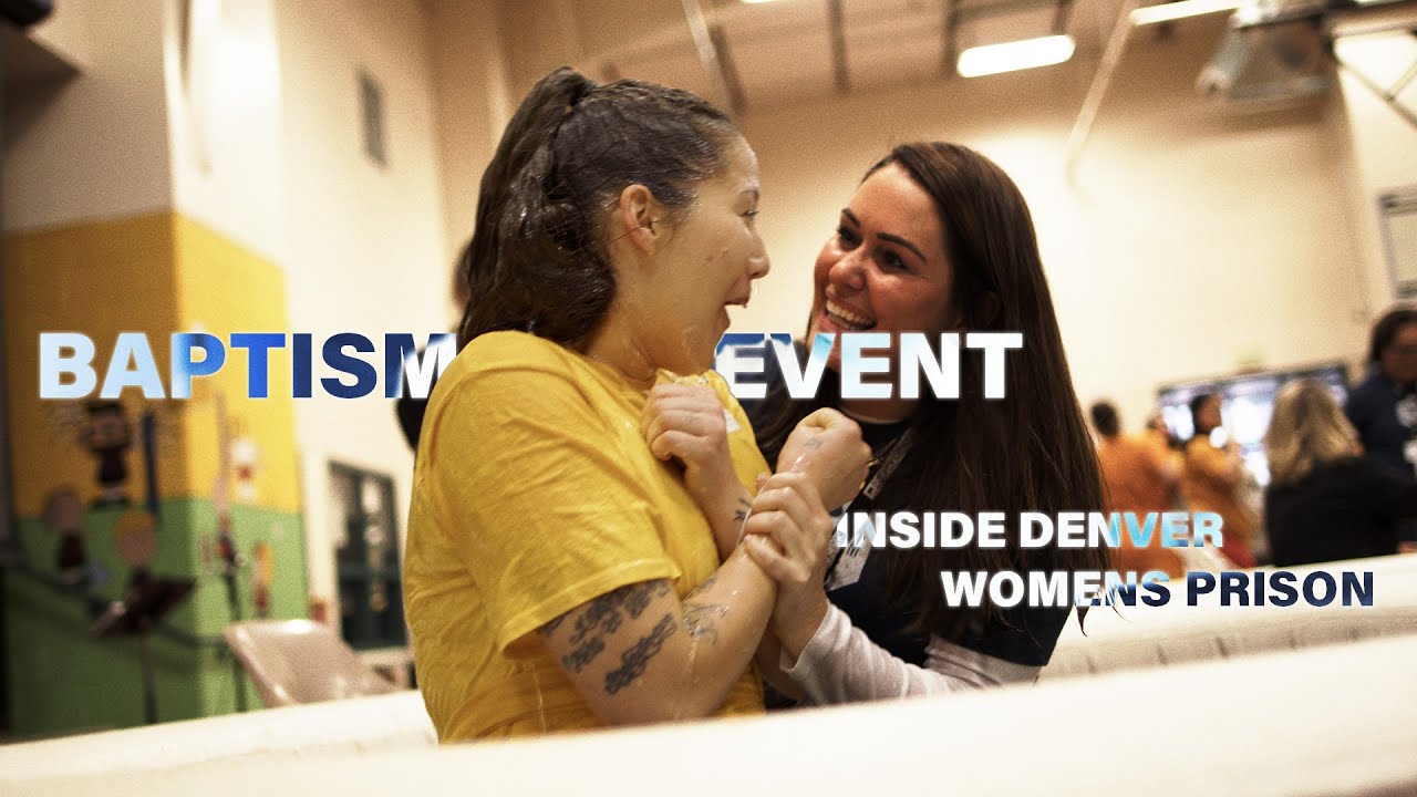 Baptisms Inside Women's Prison - YouTube