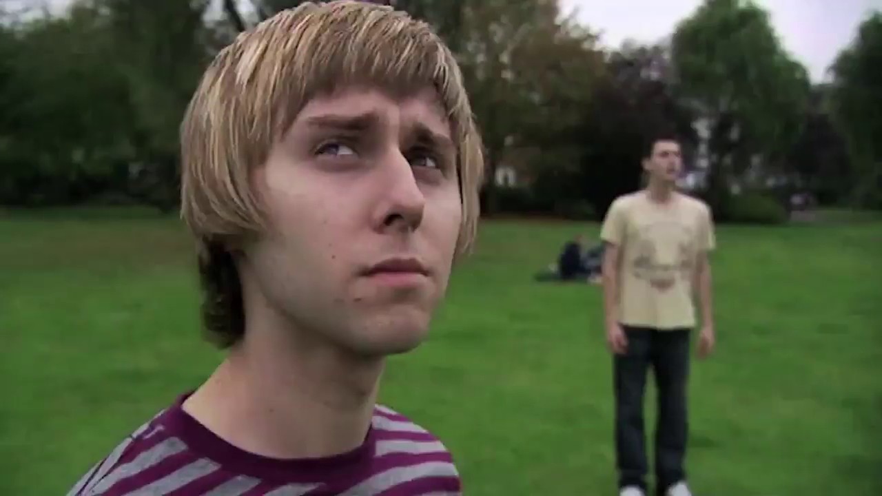 The Inbetweeners - Frisbee - YouTube