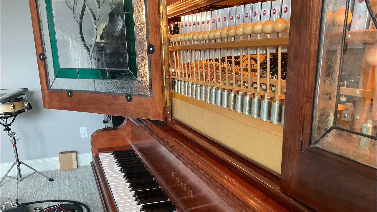 Maple Leaf Rag on a Nickelodeon Player Piano - YouTube