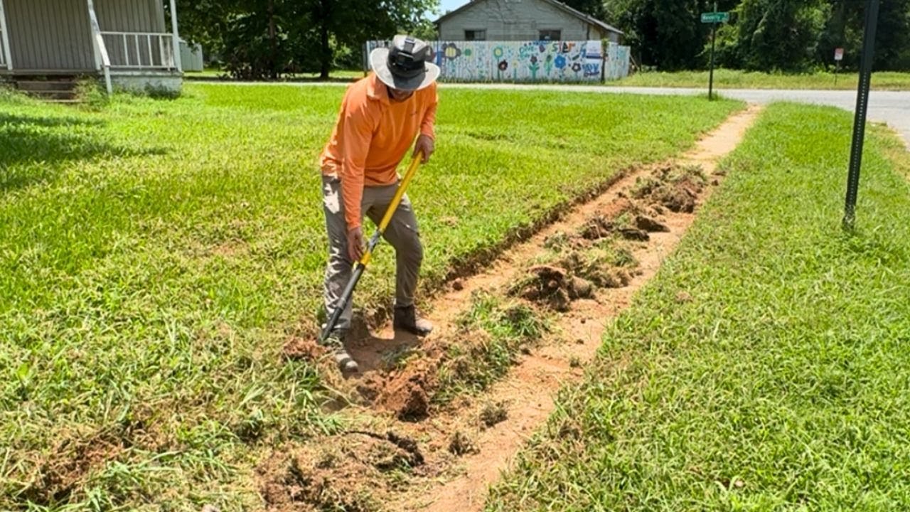 Completely OVERGROWN SIDEWALKS TRANSFORMED - YouTube