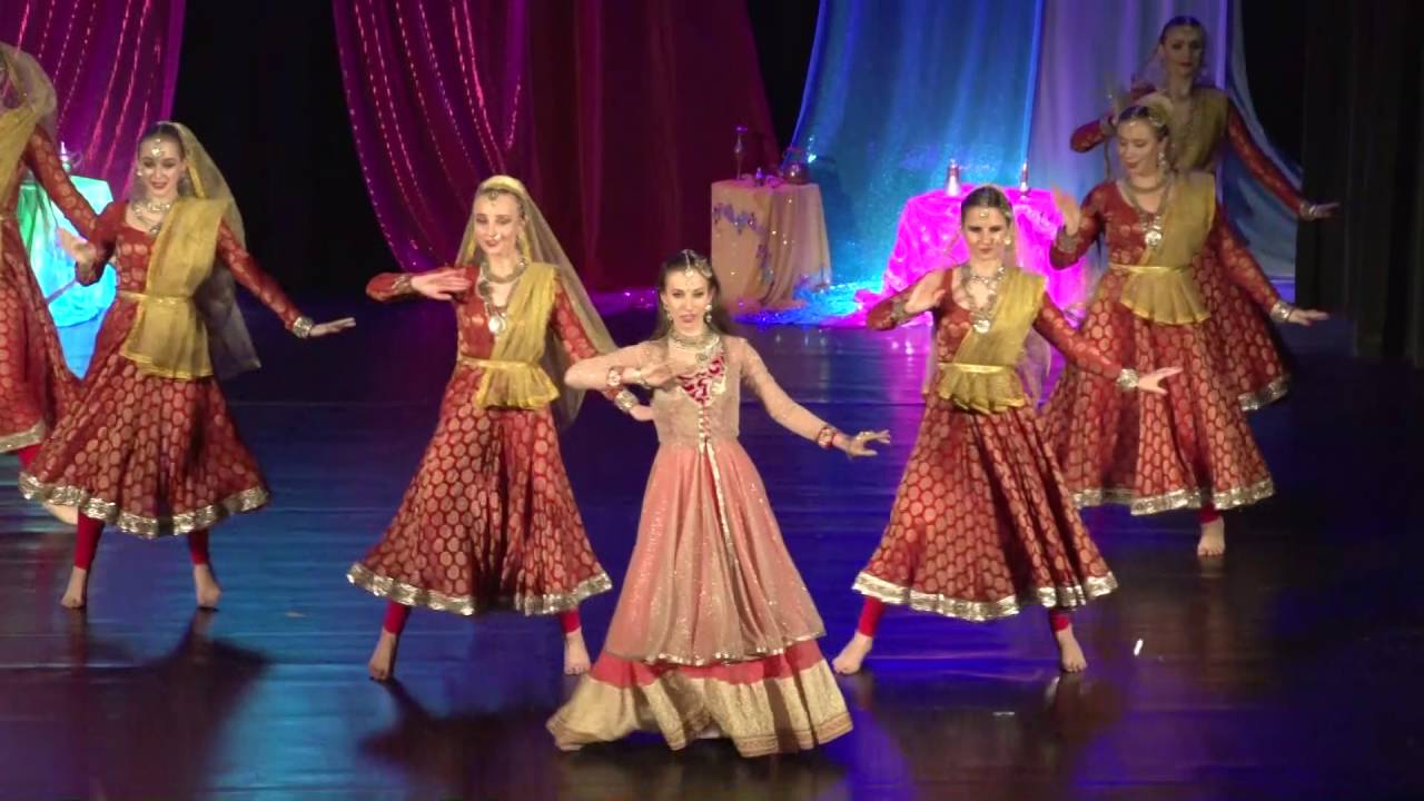 Deewani Mastani new video dance by Mohini Dance Group - YouTube